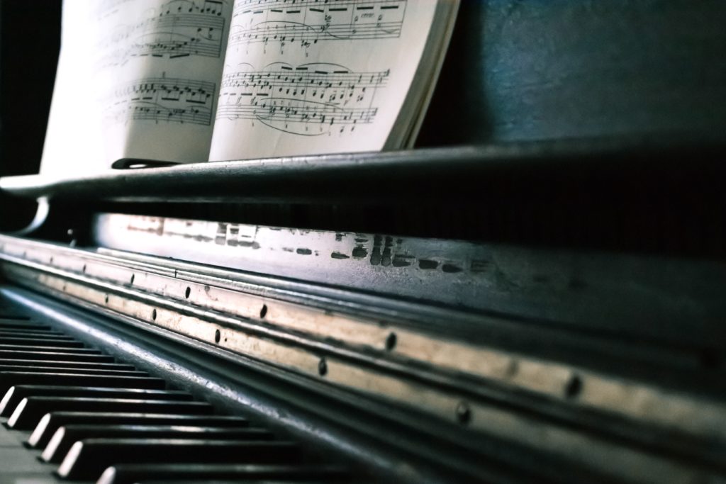 Easy Pop Songs To Learn On Piano In 2022 123 Rock School Of Music Easy Pop Songs To Learn On Piano In 2022 123 Rock School Of Music